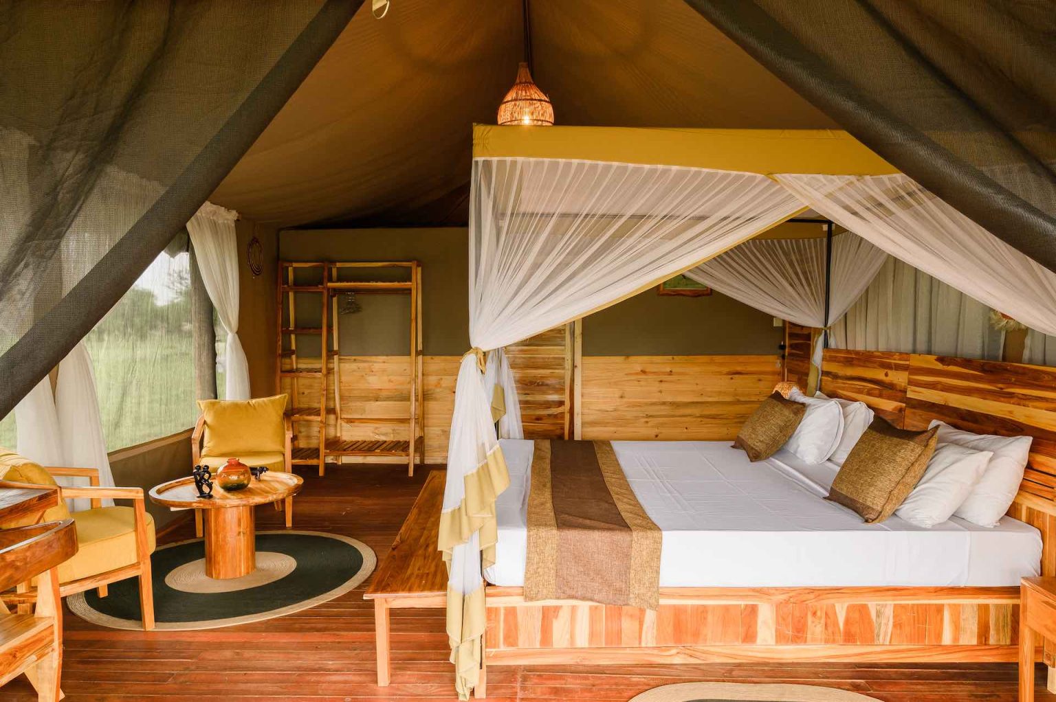 Tukaone Weavers Camp, Midrange camp in Central Serengeti