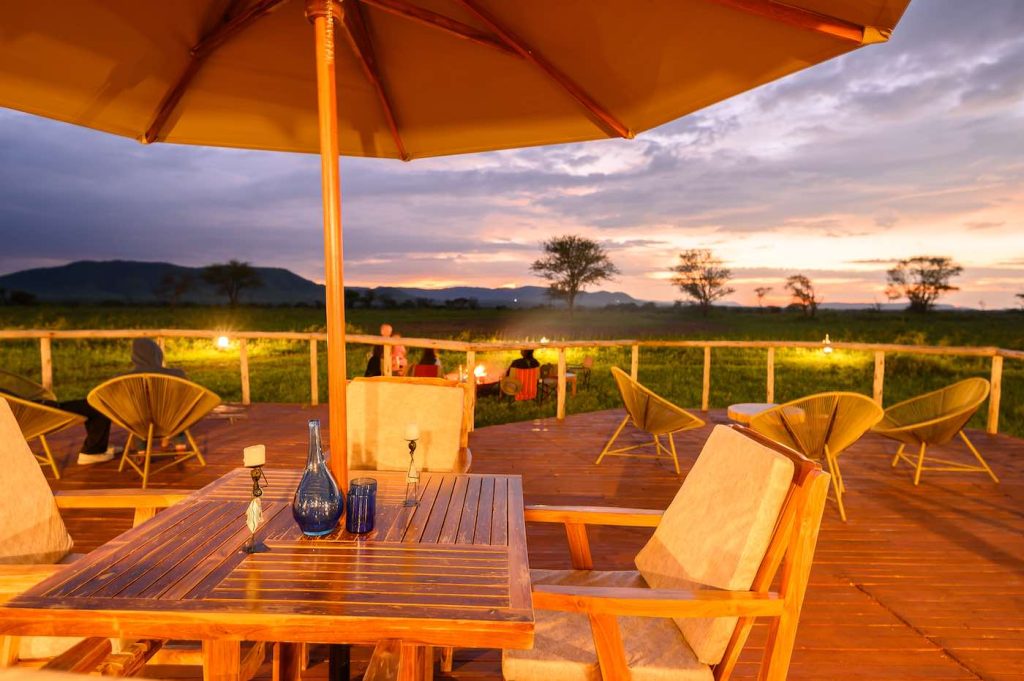 Tukaone Weavers Camp, Midrange camp in Central Serengeti